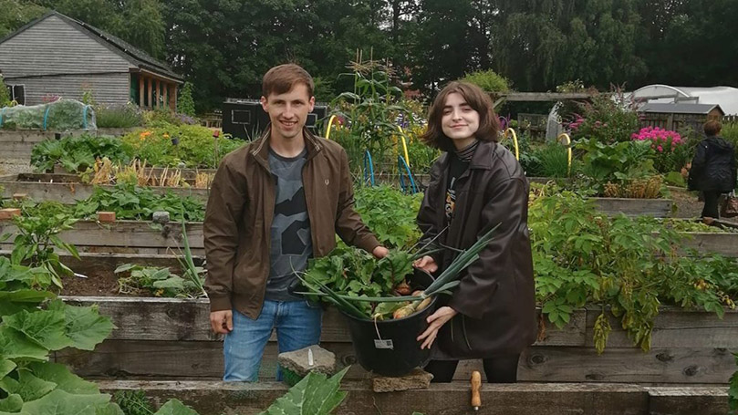 The eclipse and re-emergence of the YCL in Great Britain – Communist ...