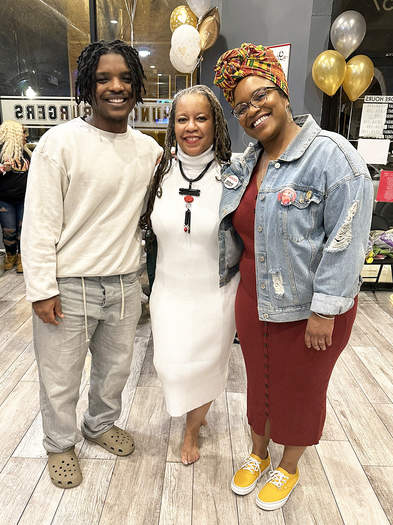 Chicagoans vote for police control councils – Communist Party USA